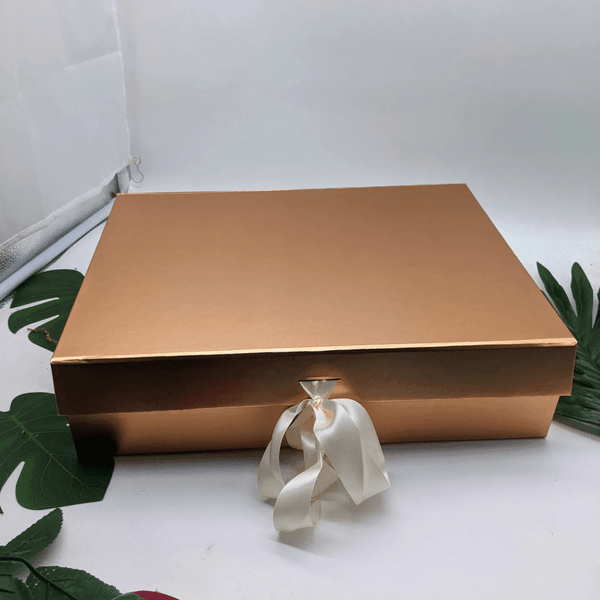 Gentleman Tucker Box – Red Centre Gift Baskets